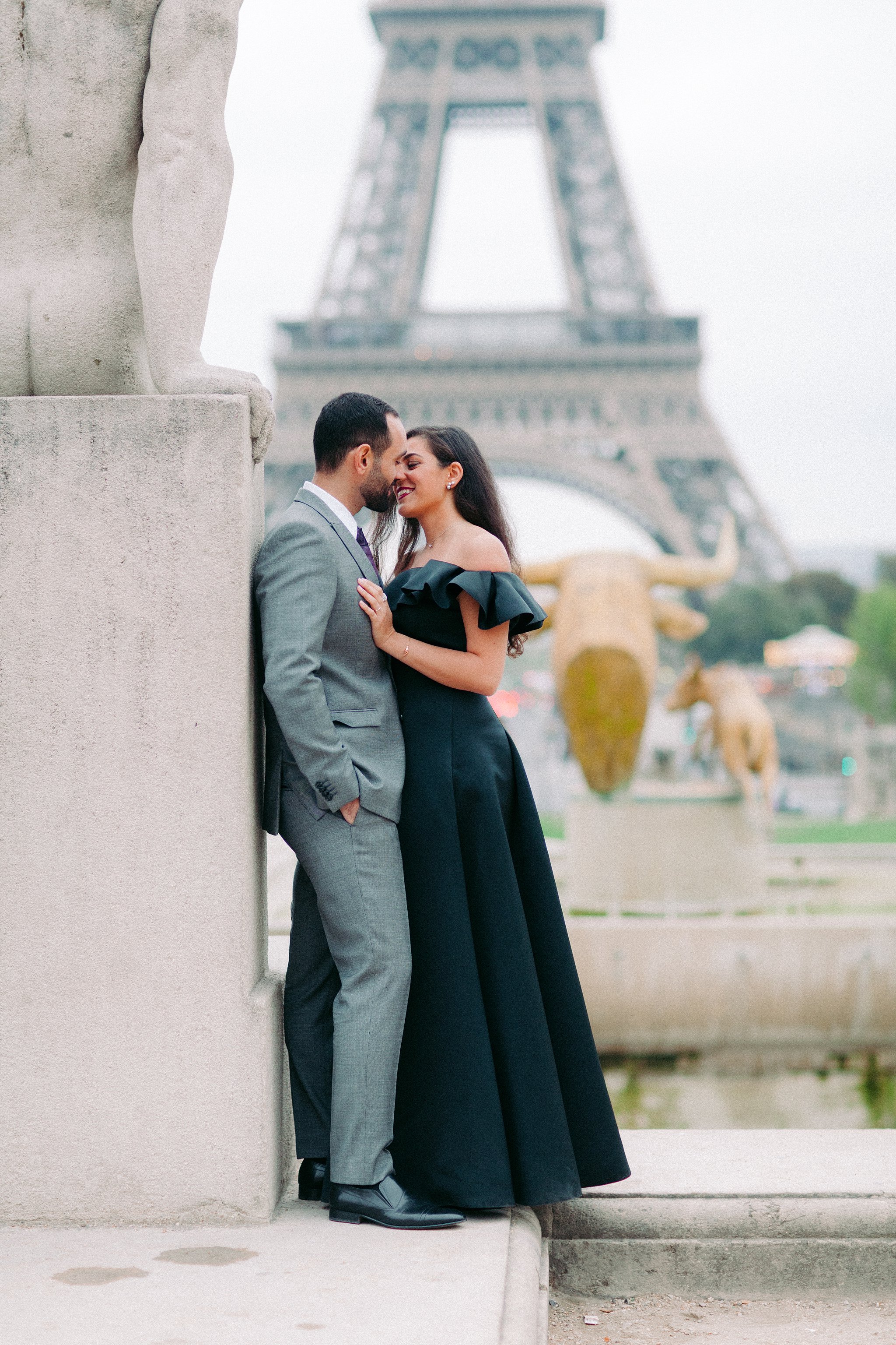 Autumn fall engagement shoot in Paris | French Grey Photography