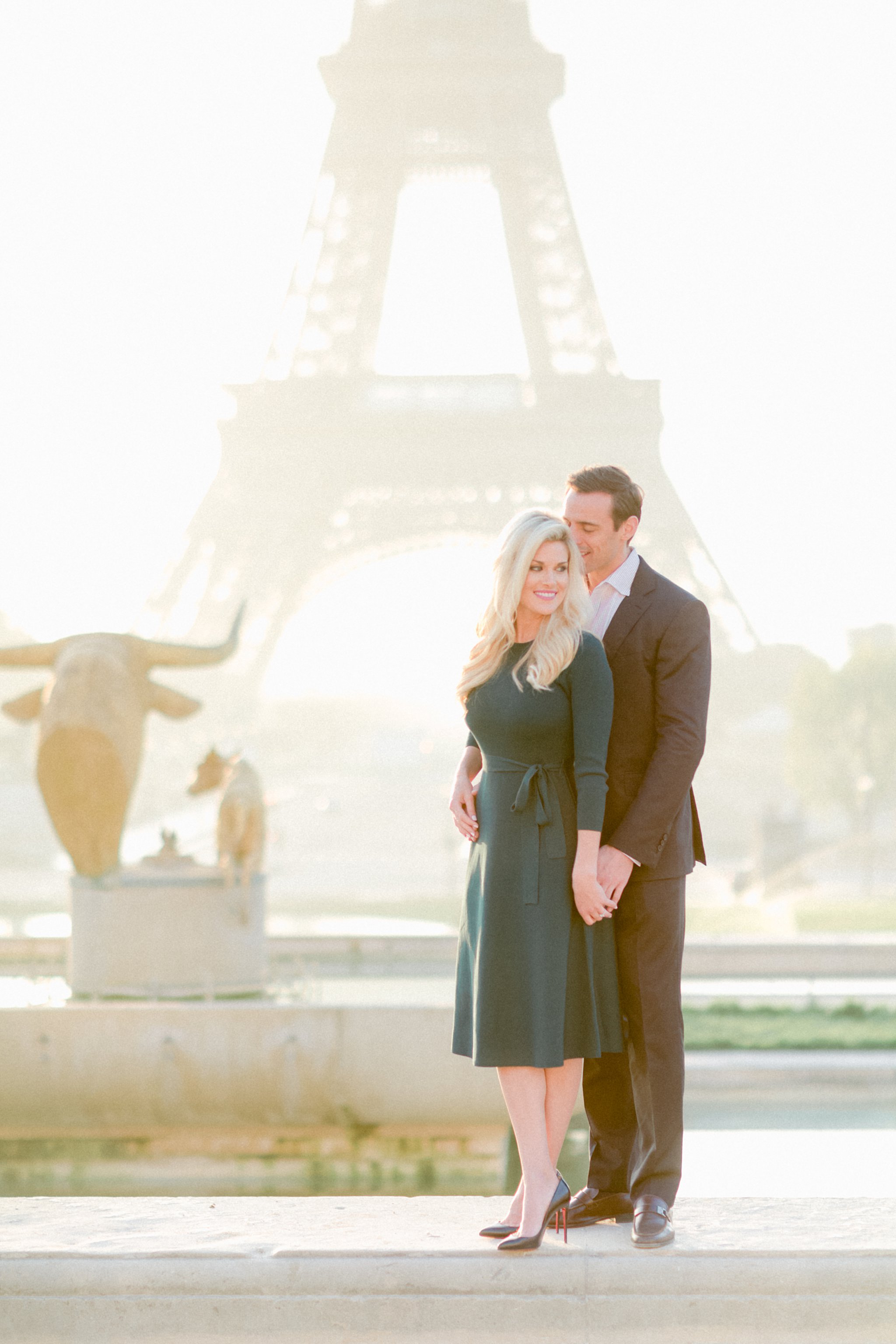A Paris engagement shoot from the Eiffel Tower to the cobbled streets ...